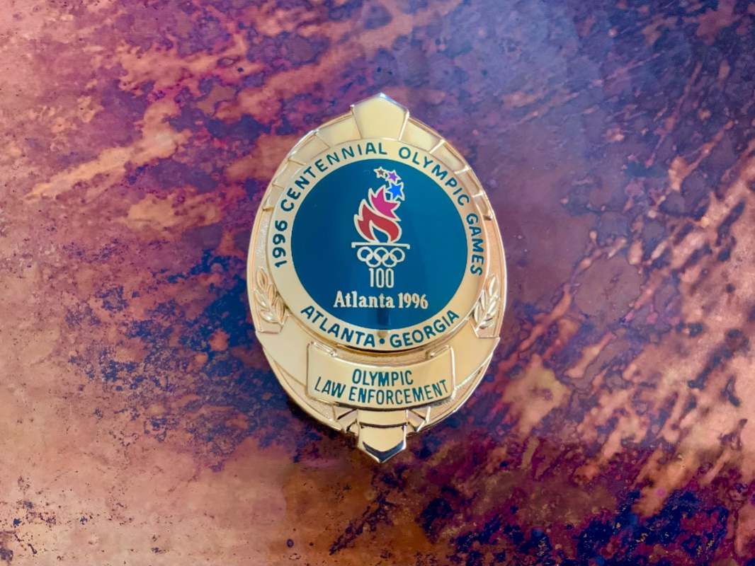 Badge Collection Military Government Police Fire - Page 19 - BADGES ...