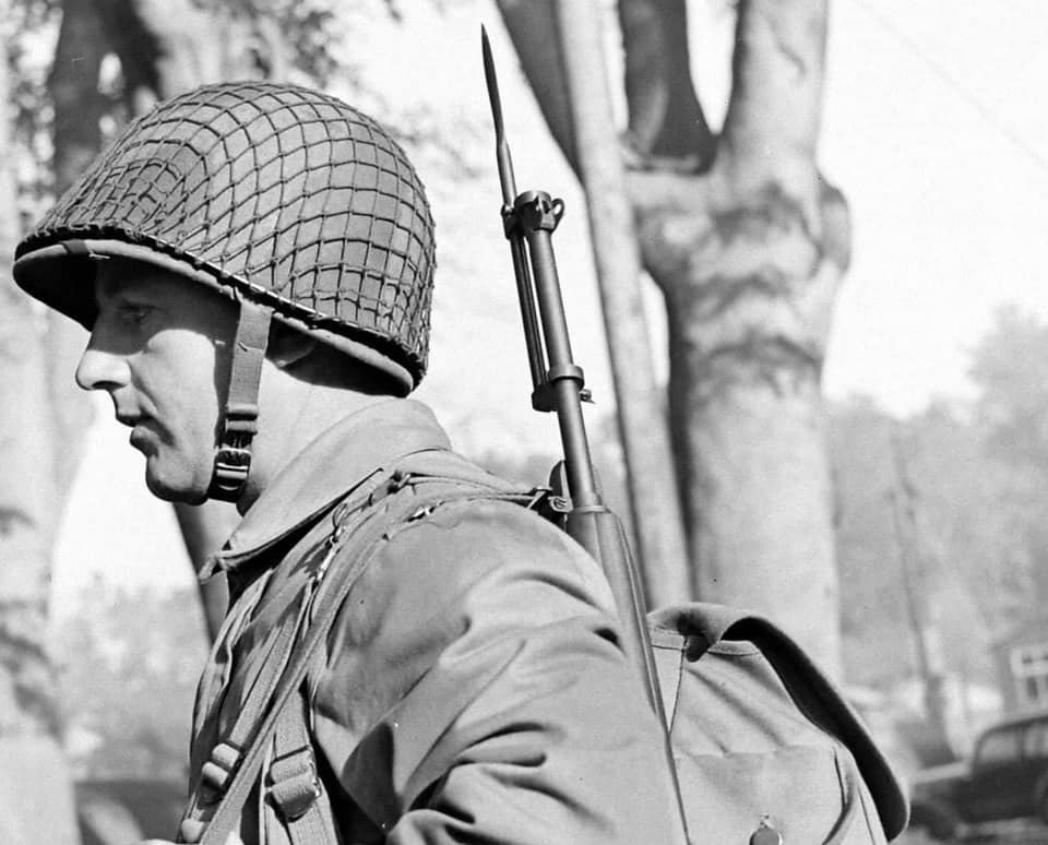 Helmets in Use - WW2 Era Armor and WW2 M1 Steel Helmet - Page 29 - M-1 ...