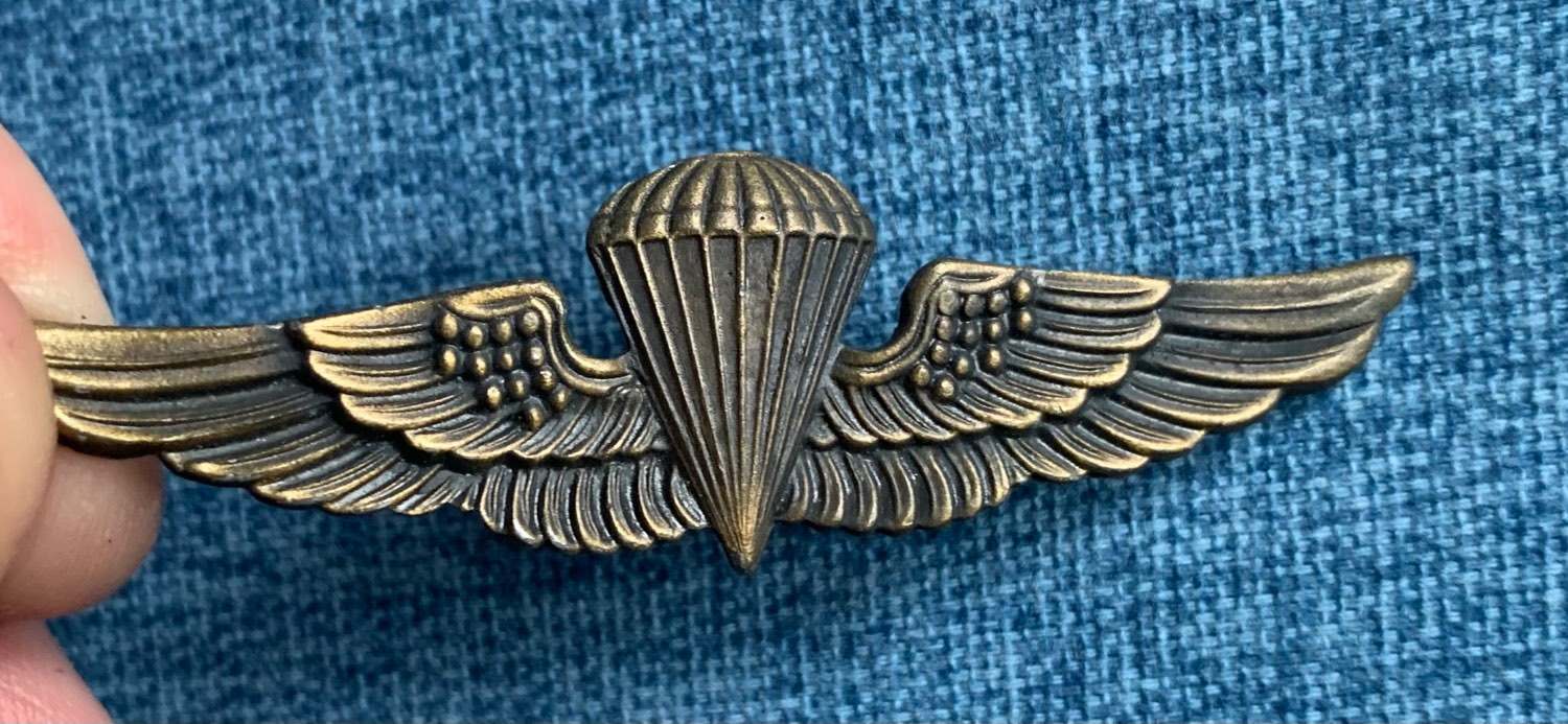 Help With USMC/USN Wing - WING BADGES - U.S. Militaria Forum