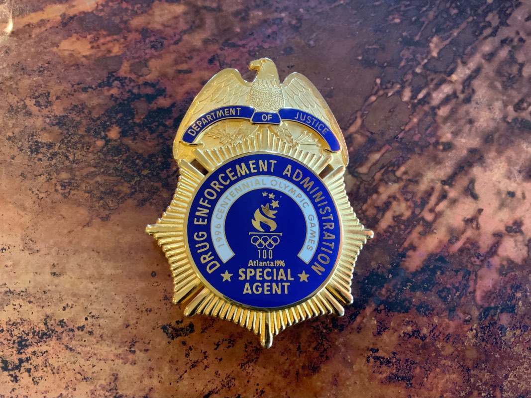 Badge Collection Military Government Police Fire - Page 19 - BADGES ...