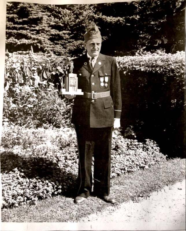 WW1 Veteran Receiving VFW award???? Rockford, Illinois circa 1968 ...