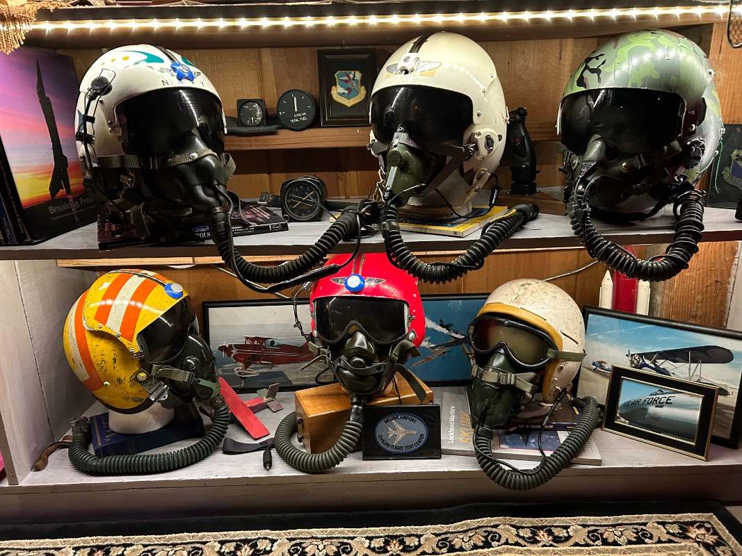 Info on finding helmets - FLYING HELMETS AND ACCESSORIES - U.S ...