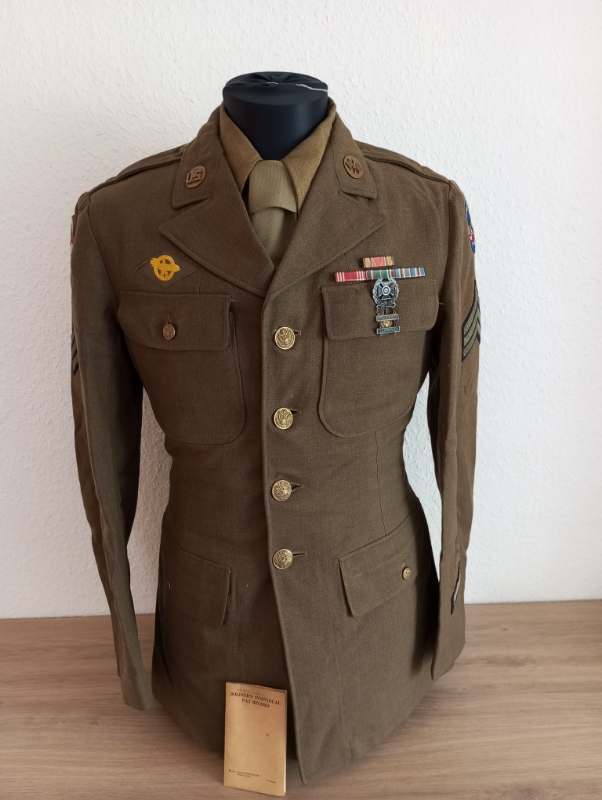 ICELAND BASE COMMAND JACKET - UNIFORMS - U.S. Militaria Forum