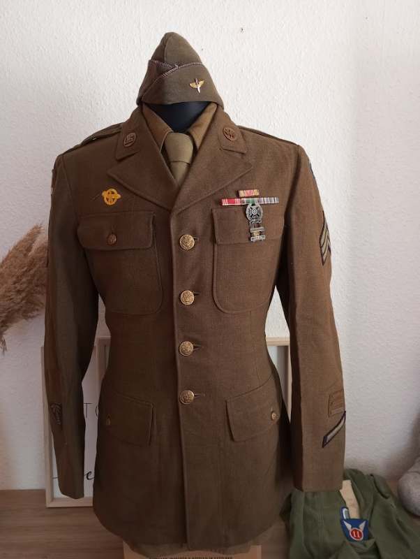 ICELAND BASE COMMAND JACKET - UNIFORMS - U.S. Militaria Forum