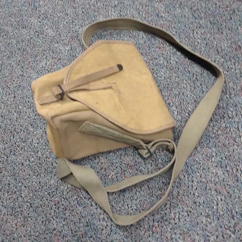 Chauchat magazine bag or grenade bag? - FIELD & PERSONAL GEAR SECTION ...
