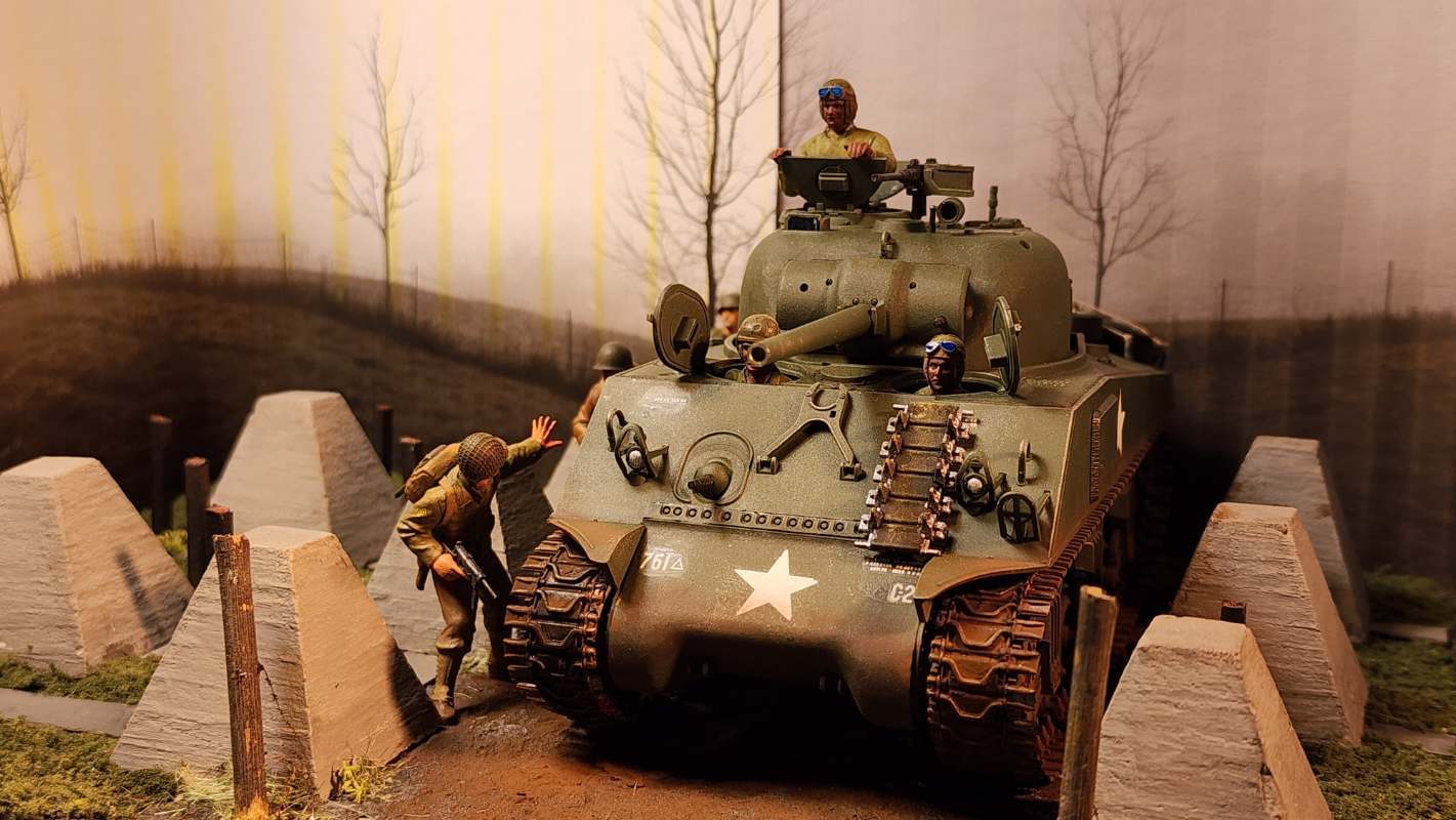 Breakthrough At The Siegfried Line-761 Tank Battalion. - Page 2 ...