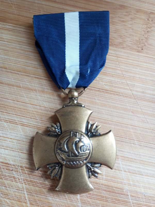 Navy Cross - MEDALS & DECORATIONS - U.S. Militaria Forum