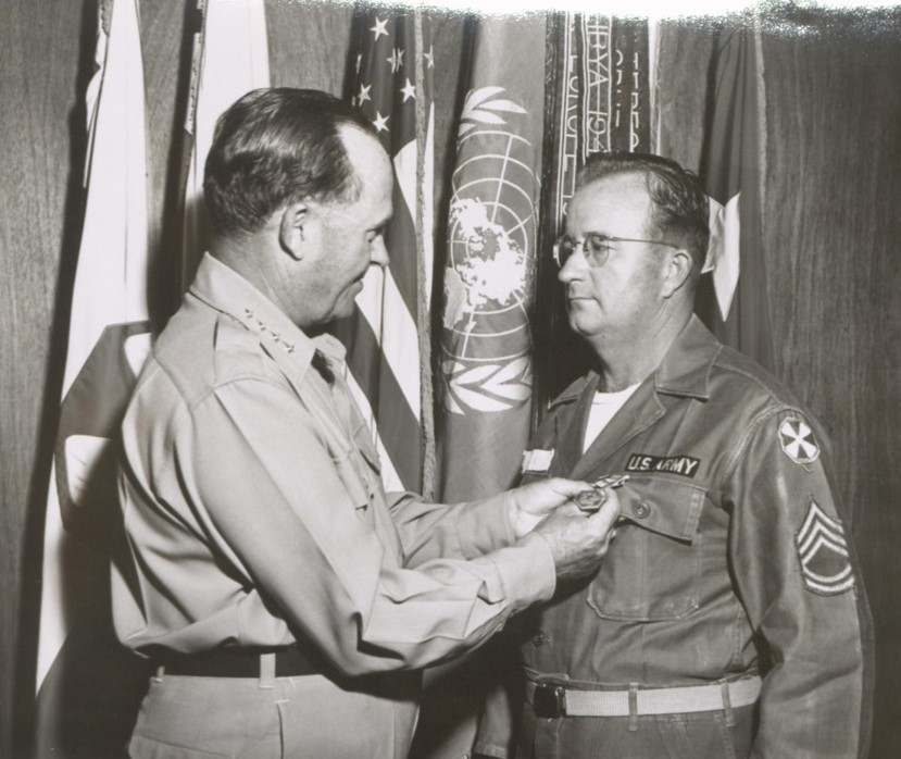 Patches in action: Photos of SSI being worn by the troops. - Page 279 ...