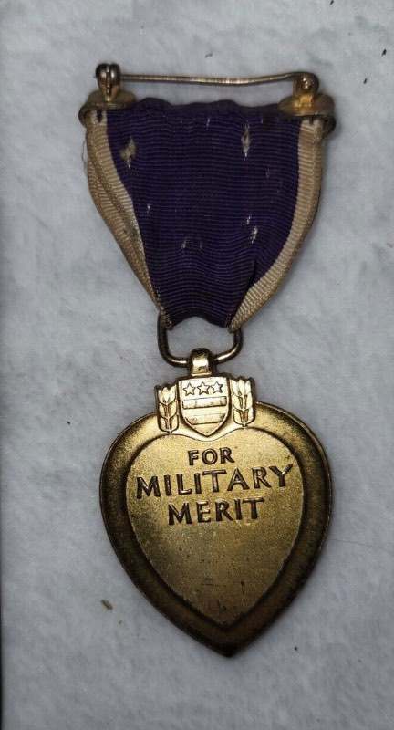 Navy/USMC purple heart ? - DECORATIONS/VALOR AWARDS - U.S. Militaria Forum