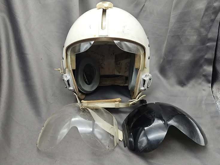 HGU-26 Flight Helmet A-10 Thunderbolt tribute - FLYING HELMETS AND ...