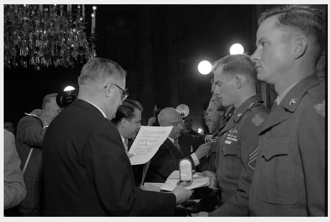 Foreign awards on US Army uniforms - Page 5 - UNIFORMS - U.S. Militaria ...