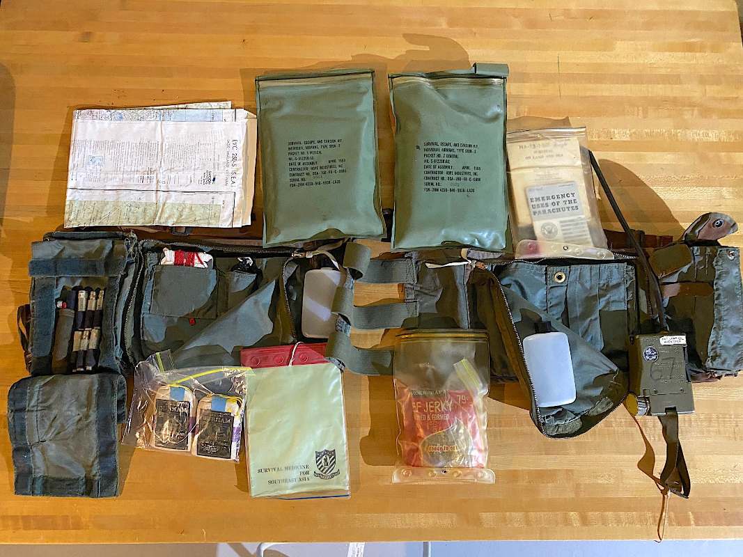 SV-2 survival vest - SURVIVAL GEAR - U.S. Militaria Forum