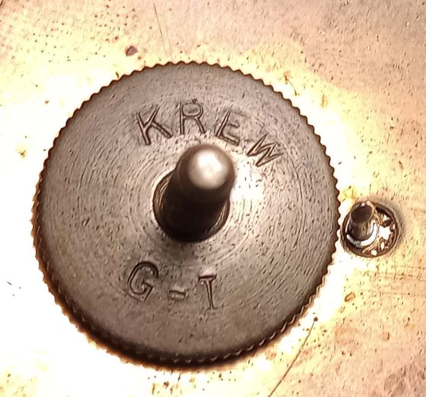 Army hat badge with a maker's mark on the nut - BADGES, AWARDS, DUI ...