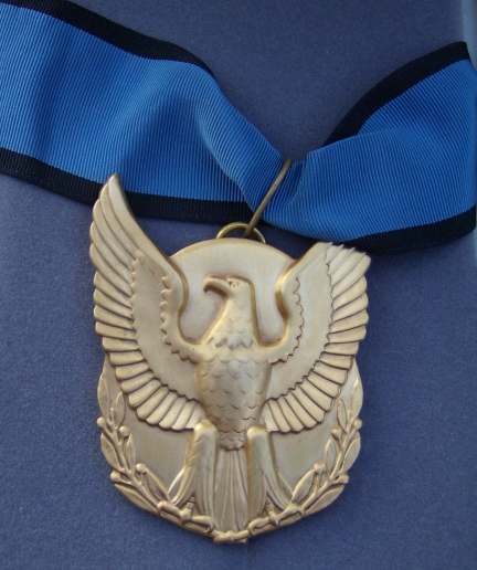 The Four Chaplain's medal - CHAPLAIN CORPS - U.S. Militaria Forum