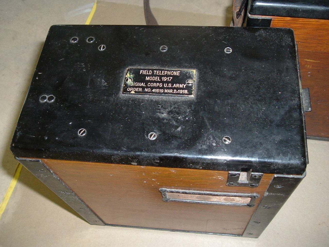 WW1 Field Telephones (M1917) - RADIO & COMMUNICATIONS GEAR - U.S ...