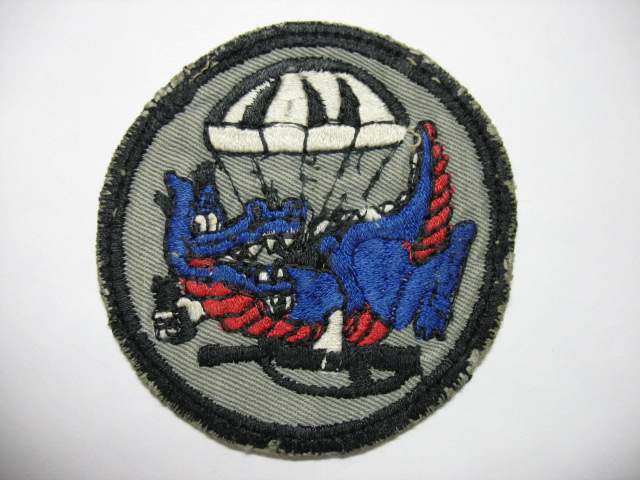 Unidentified Airborne Patch - ARMY AND USAAF - U.S. Militaria Forum