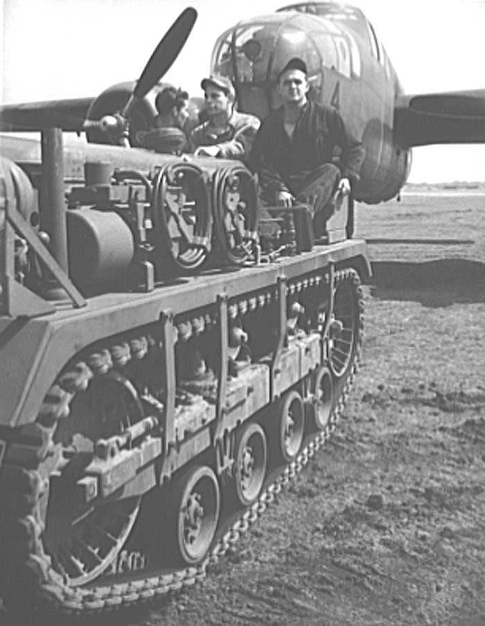 Photo: WWII Aircraft Tractor - MILITARY VEHICLES - U.S. Militaria Forum