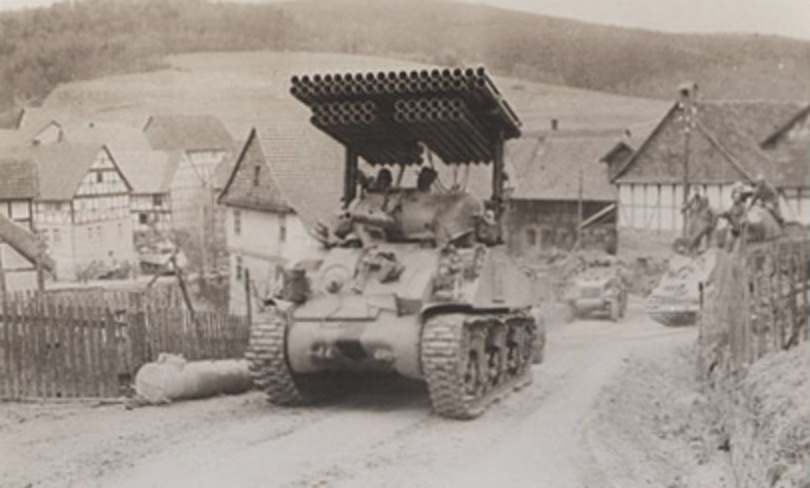 Sherman Tank in Action Photos - MILITARY VEHICLES - U.S. Militaria Forum