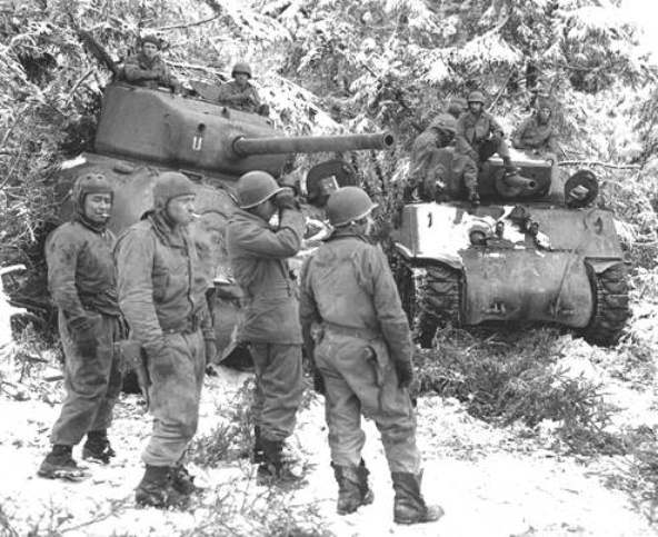 Sherman Tank in Action Photos - Page 2 - MILITARY VEHICLES - U.S ...