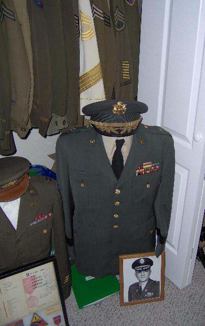 General Officer Uniforms in the Collection - UNIFORMS - U.S. Militaria ...